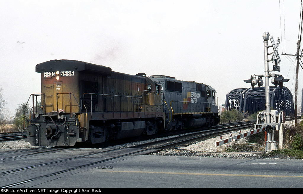 CSX 5535 and 8523